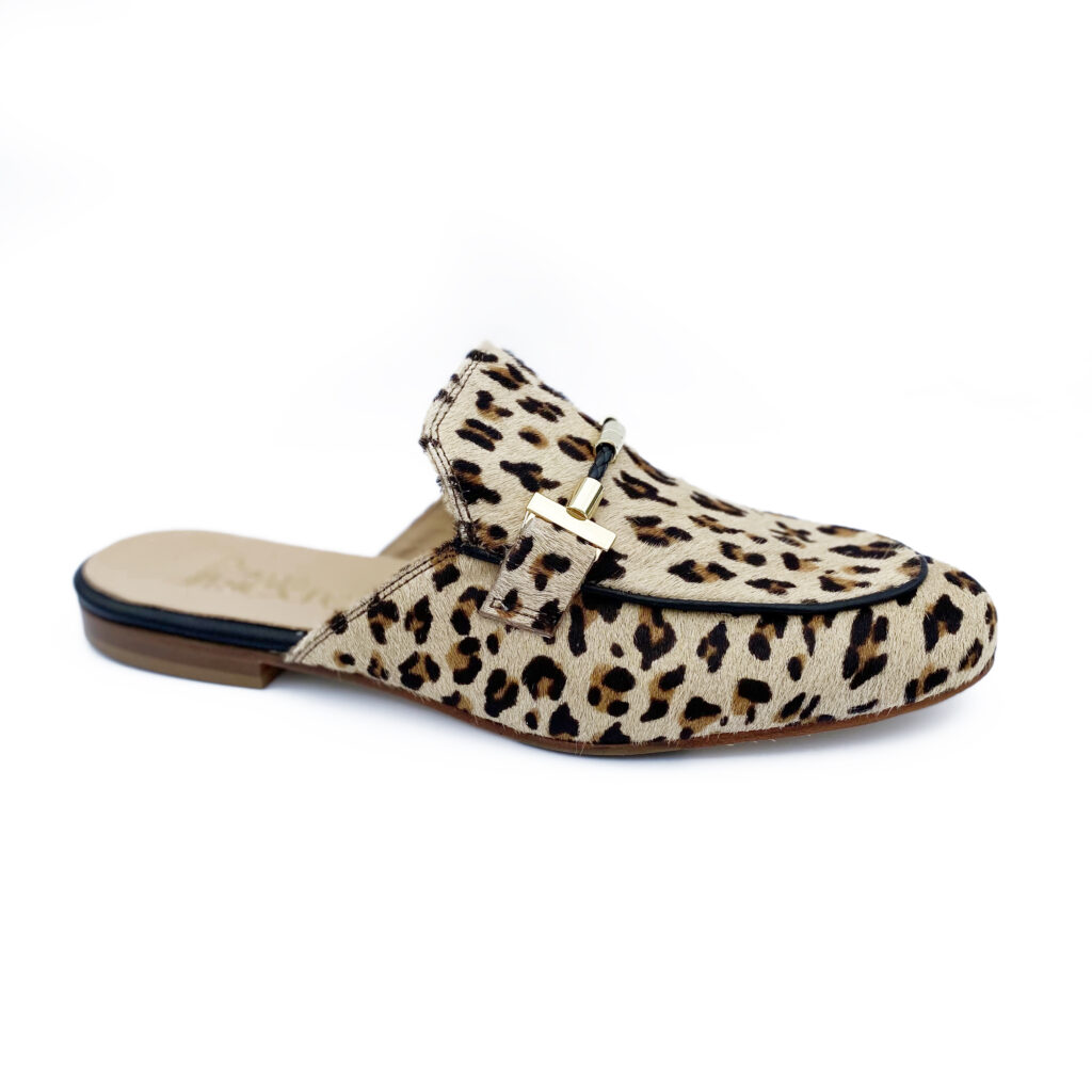 Mule – Nicola Sexton