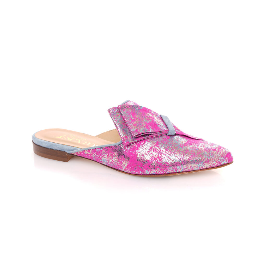 Mule – Nicola Sexton